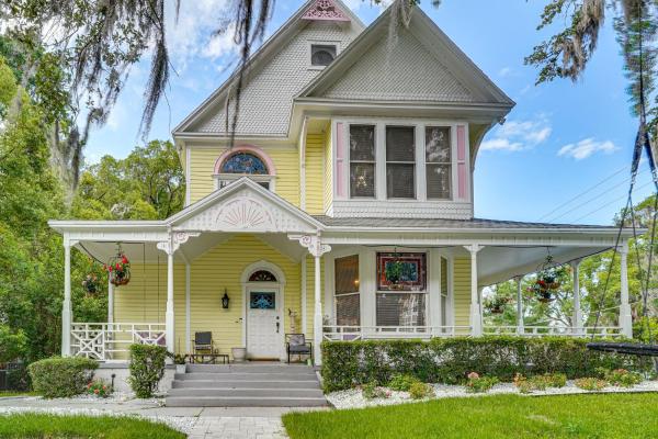 3 Blocks To Ocala Square! Historic Home W/ Hot Tub - Ocala, FL