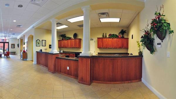 Disney Dreams Penthouse Water View Mall Restaurant - Orlando, FL