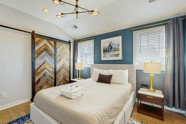 Sweetbrier Serenity - Nashville, TN