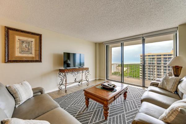 Beachfront Marco Island Condo W/ Pool Access! - Marco Beach, Marco Island