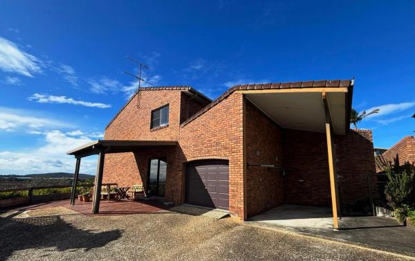 Seaview Townhouse 2 - Bring Your Own Linen. - South West Rocks