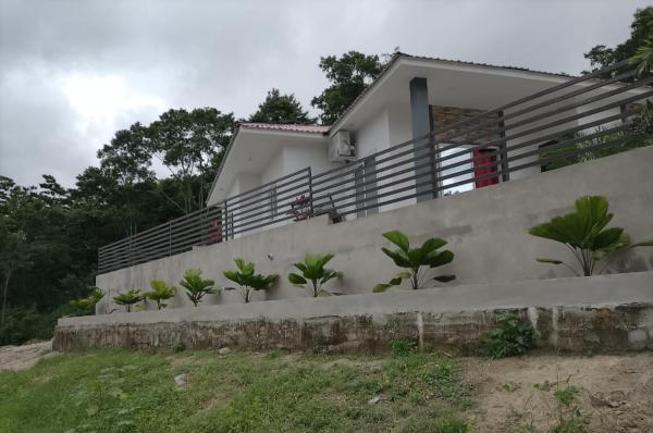 Fabulous 3 Bed 2 Bath House With Ac In Charming Choloma - Honduras