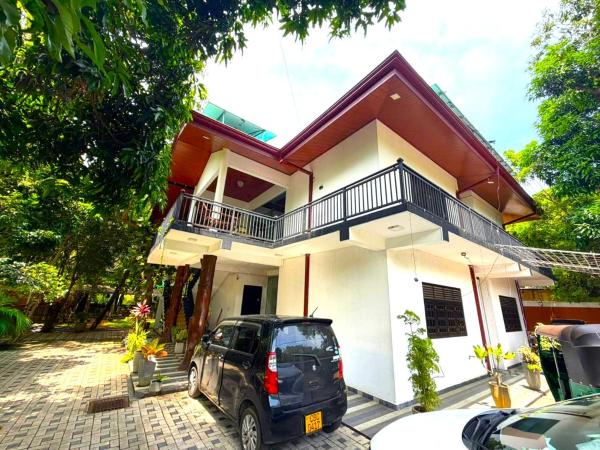 Yala Queens Resort & Safari Place - Sri Lanka