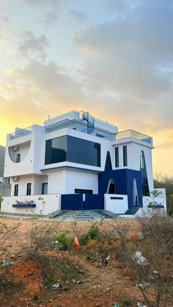 The Blue Lagoon Villa Udaipur - Udaipur