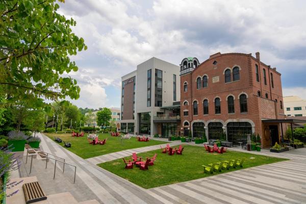 Hotel West & Main Conshohocken, Tapestry Collection Hilton - Villanova, PA