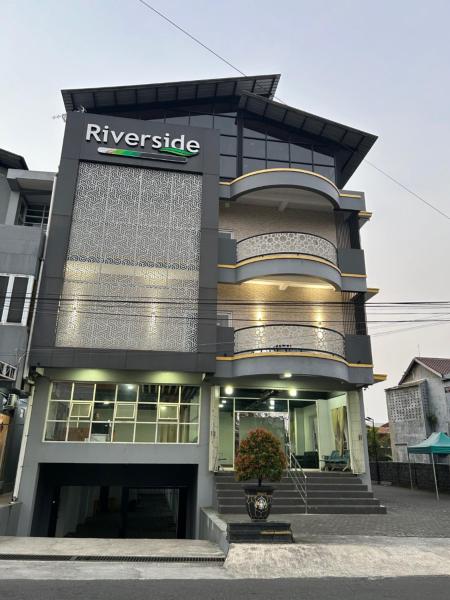 Riverside Smart Hotel - Karangsari