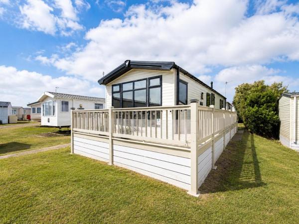 Lovely Caravan By The Beach In Pakefield, Suffolk Ref 68011cr - Lowestoft