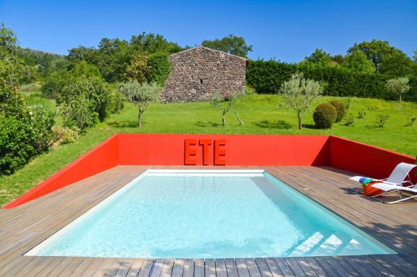 Maison Spacieuse Avec Piscine à Saint-lager-bressac - Montélimar