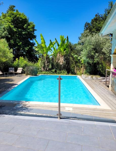 Villa Avec Piscine Privée à Montsoué, 190 M² - Saint-Sever