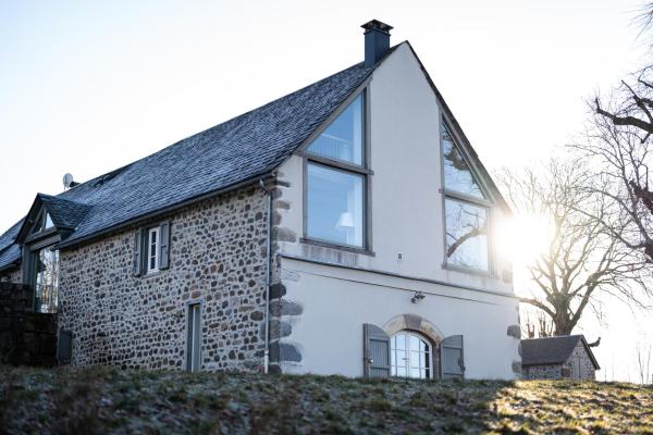 La Ferme Du Chabanais Grand Gîte 14 Personnes Entre Lacs Et Sancy - Bort-les-Orgues