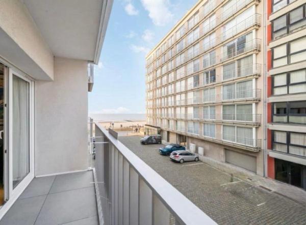Cozy Studio Terrace With Sea View - Ostend