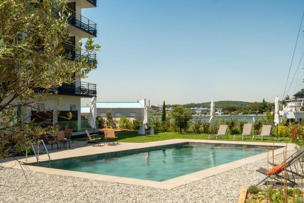 Golden Tulip Hotel & Rooftop Martigues Provence - Carry-le-Rouet