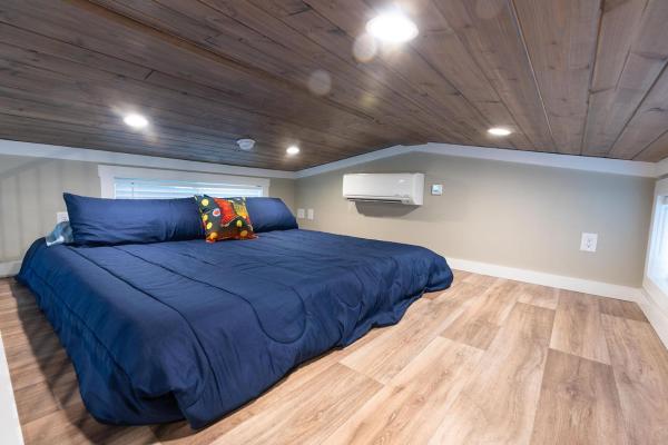 Trout River Tiny Luxury Living With River Views - Bryson City, NC