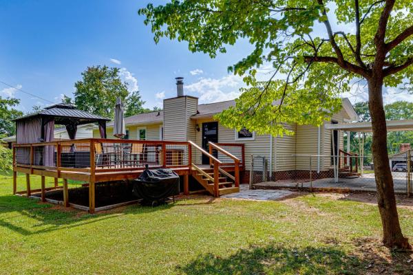 5 Mi To Dtwn Greenville! Getaway W/ Deck & Yard - Piedmont, SC