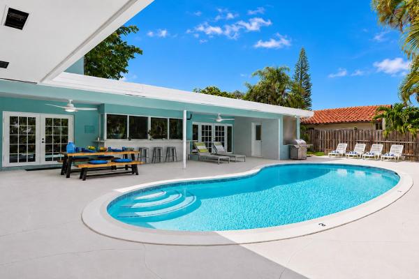 Wonderful 4br And 3ba Villa Heated Pool Near Beach - Miramar, FL