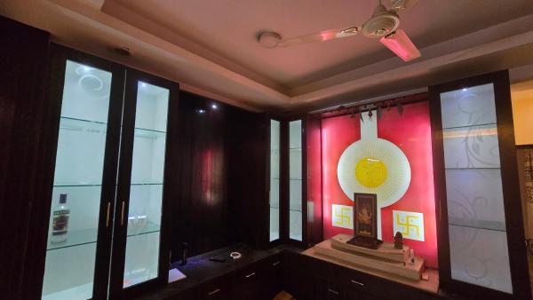 Spacious 3 Bhk 3 Washroom Affordable Convenient - Noida