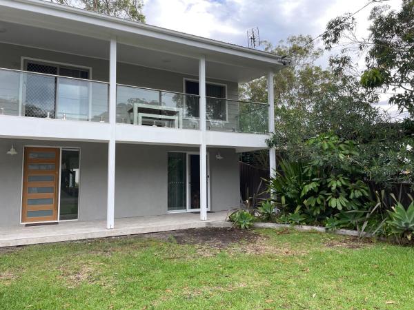 Coastal Holiday House - Hawks Nest