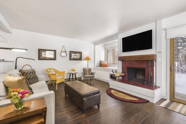 Rmr: Hawthorne 214 Condo In The Aspenswilsonwy - Jackson, WY