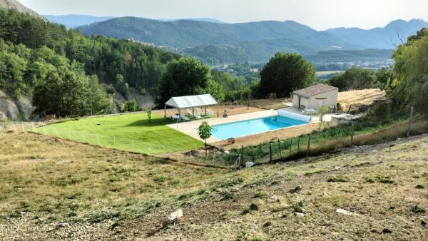 Villa Charmante à Sisteron Avec Piscine Privée - Sisteron