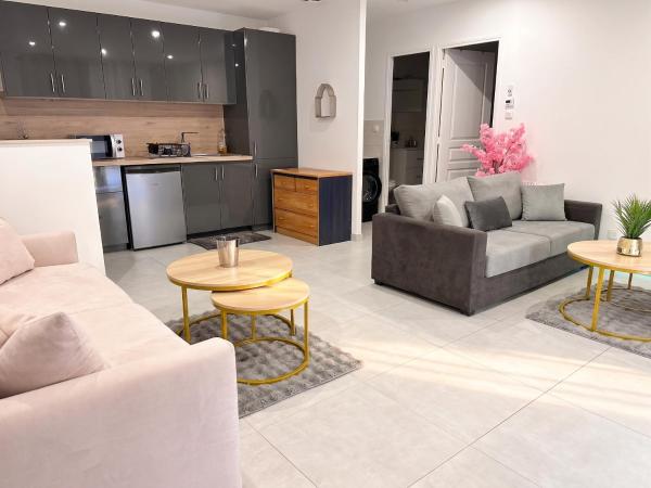 Appartement Avec Balcon à Freneuse - 54 M² - La Roche-Guyon