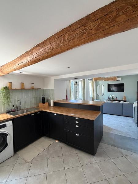 Bright Apartment In The Heart Of Pélissanne - Pélissanne