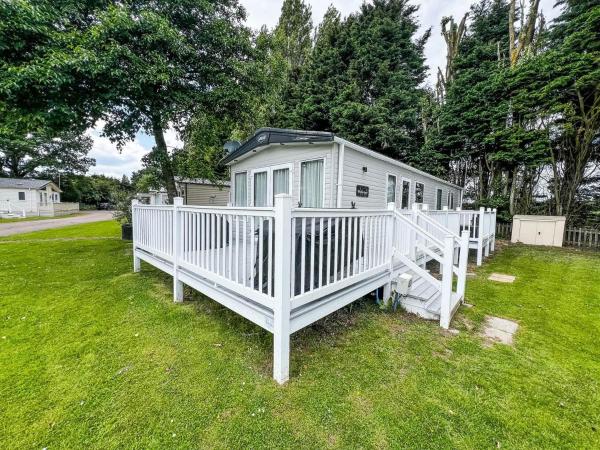 Lovely 6 Berth Caravan With Wi-fi At Weeley Bridge In Essex Ref 69015r - Frinton-on-Sea