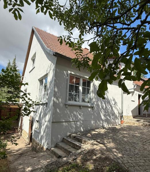 Ferienhaus Für Familientreffen Mit Großem Garten, 4 Schlafzimmer, 2 Bäder, Parkplätze - Erfurt
