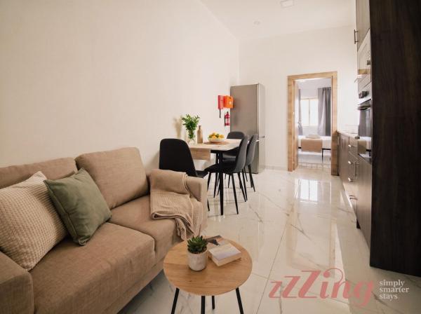 Modern Marsalforn 2br Apt Minutes To Bay - Malta