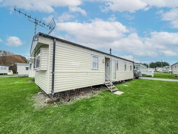 Lovely 8 Berth Caravan At Kessingland Beach, Suffolk Ref 90025pw - Norfolk