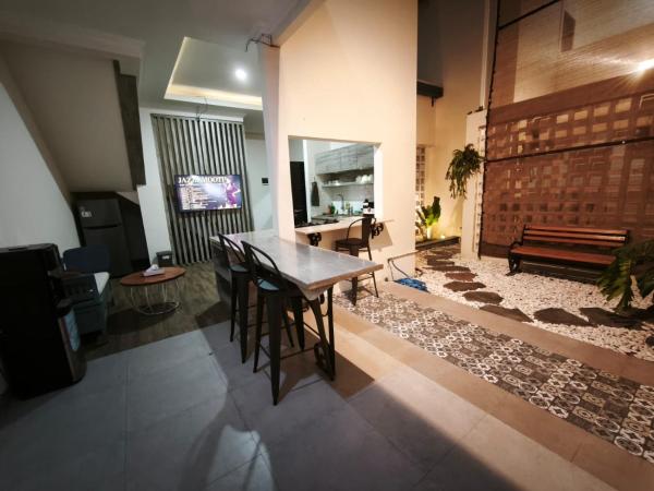 Stay At Prenggan Rumah 3 Kamar Tidur - Yogyakarta