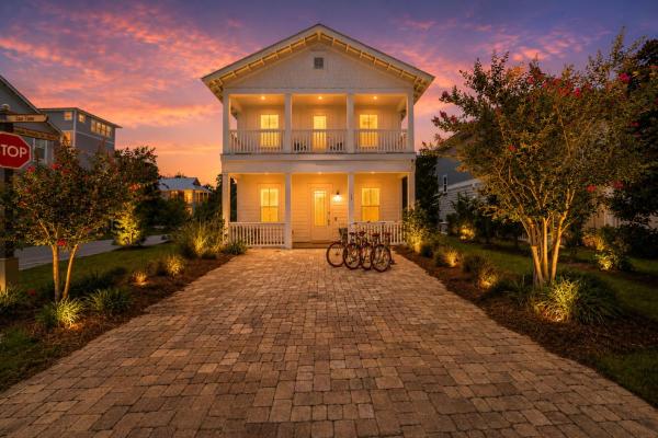Beauty And The Beach By Stay On 30a - Rosemary Beach, FL