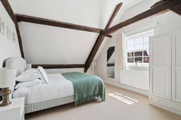 The Bookmark Henley - 2 Bed Balcony & Parking - Henley-on-Thames