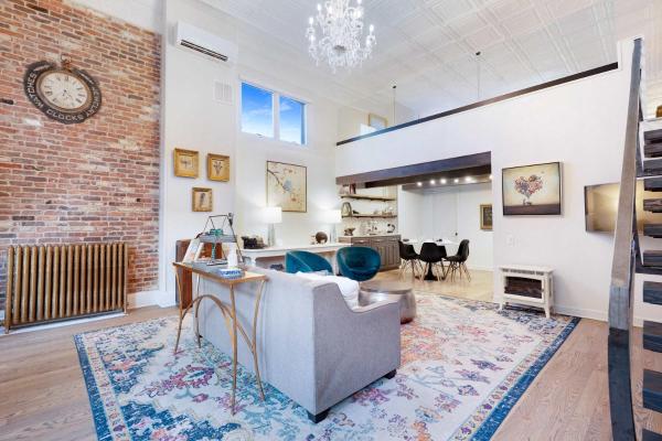 Historic Palace Hotel Loft - Sleeps 6 - Salida, CO