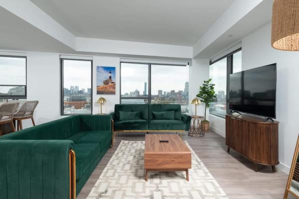 Central Upscale 2br Condo Wgym Office & Parking - Boston, MA