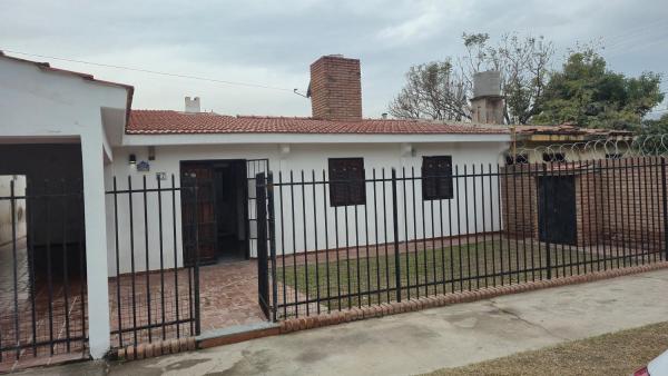 Casa Amplia Con Quincho Y Chimenea En Valle Viejo - San Fernando del Valle de Catamarca