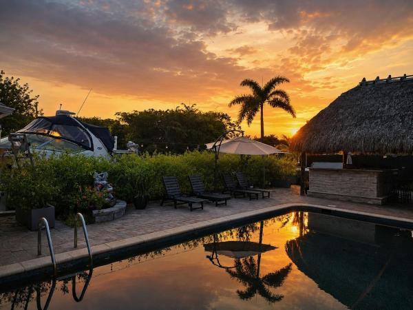 •Tiki Tiki Club• Heated Pool-hot Tub-waterfront - Fort Lauderdale, FL