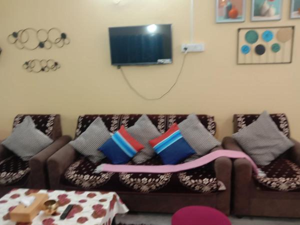 Two Bhk And Four Bhk Fully Furnished Flats For 1 To 13 Guests - Near Charminar And Salar Jung Museum - Maharashtra