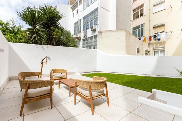 Campo De Ourique Gallery By Gonzalo's Guest - Lisbon