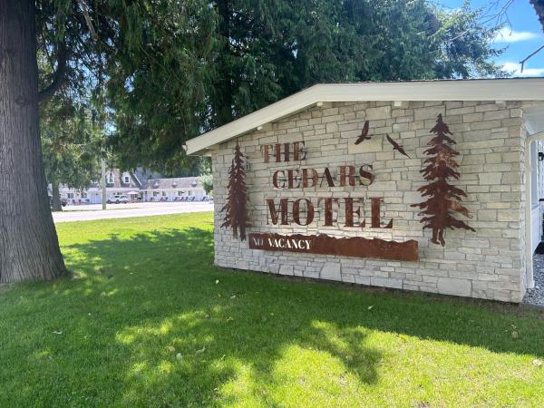 The Cedars Motel Sicamous - Sicamous