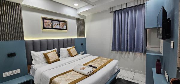 Hotel Maan Palace - Ahmedabad