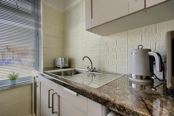 Chic 2br Apartment For 8 In Vibrant Chorlton - Cheadle