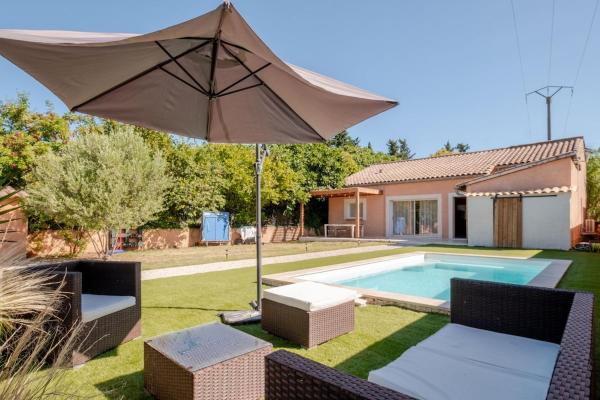 La Villa Romana Pour 12 Personnes Avec Piscine Privée à Nimes - Nîmes