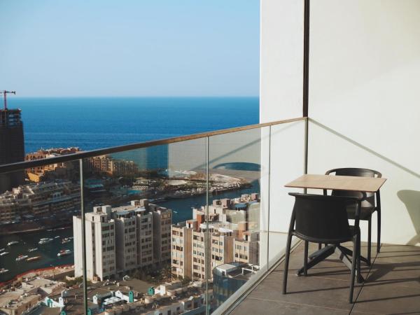 Luxury Sky Residence At Mercury Tower 22nd Floor Sea View Infinity Pool - Valletta, Malta