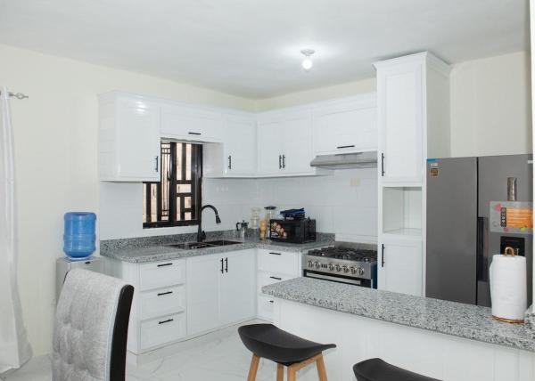 Brand New 2nd-floor Apartment, Downtown Bani - Dominican Republic