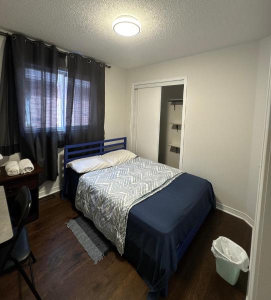 Affordable Double Room - ミシサガ