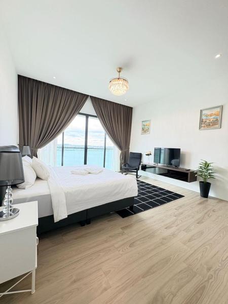 Marina View Resort - Deluxe Room - Pasir Ris