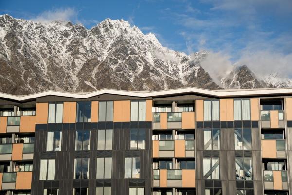 Ski Base Apartment With Full Kitchen And Carpark - Queenstown