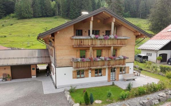Ferienwohnung Mit Loggia - Kleinwalsertal