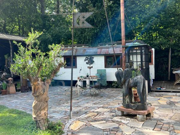 Historischer Zirkuswagen Mit Outdoor-küche Und Orientalischem Bad - Germany