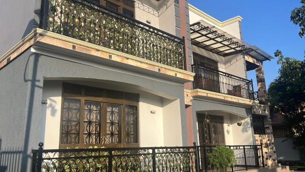 Lynns Home - Kampala